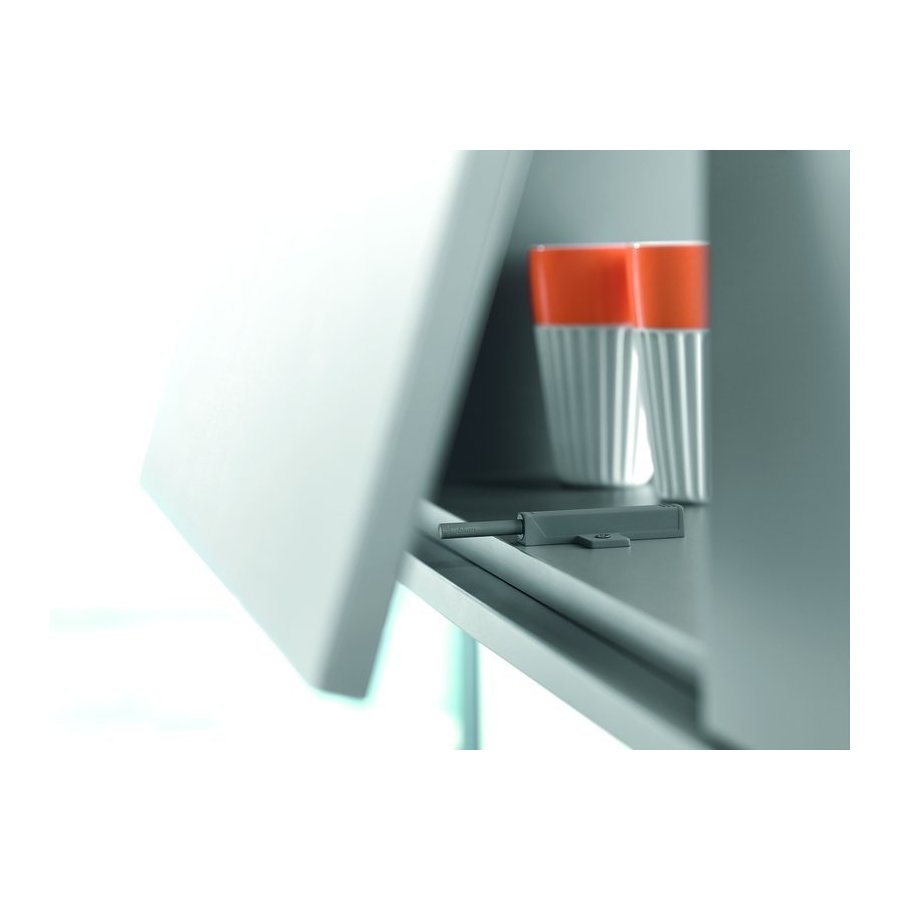 Blum 956.1004, Tip-On Unit for Doors Under 48 Inch Tall, Silk White ...